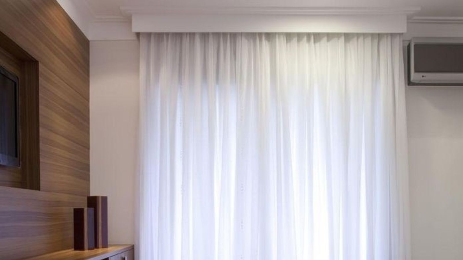 O que é cortina com bandô? Conheça essa peça decorativa - Trilho Suisso